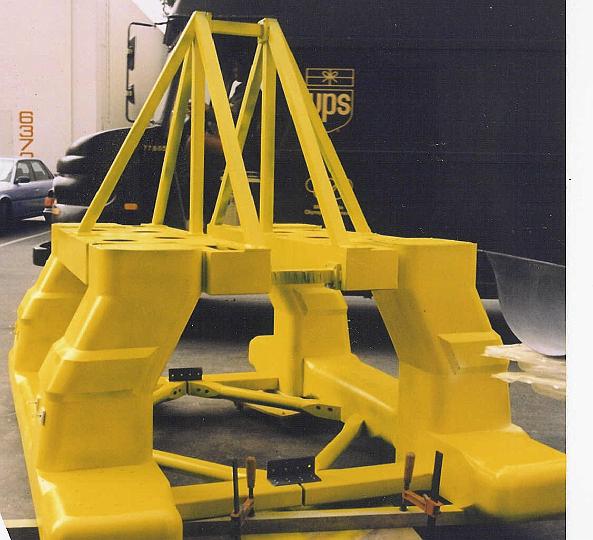 Models/WAVE TANK OIL RIG MODEL